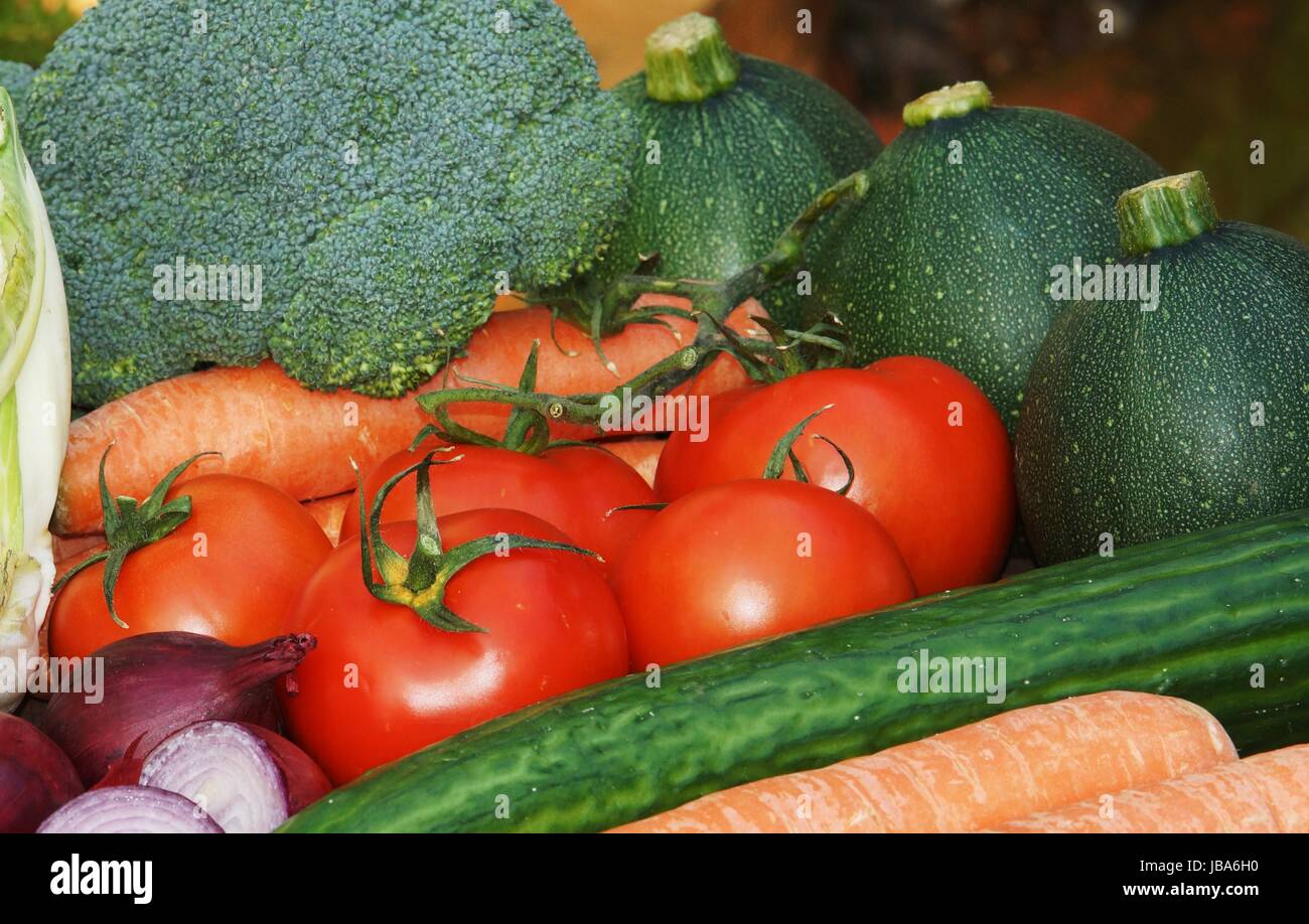 fresh organic vegetables Stock Photo - Alamy