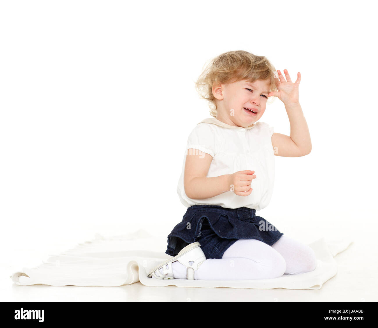 Child cry alone moody hi-res stock photography and images - Alamy