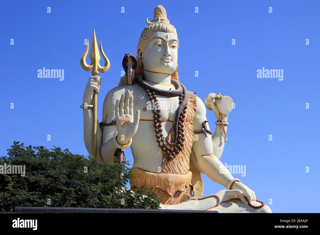 Lord Shiva in calm, sitting posture at Naganatha (Jyothirlinga) Temple ...