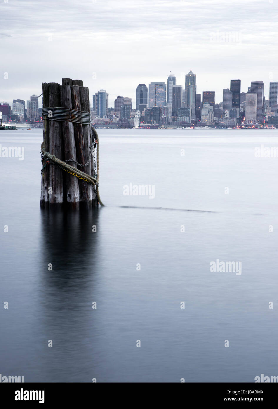 Infrastructure, Buildings, and waterfront attractions Elliott Bay ...