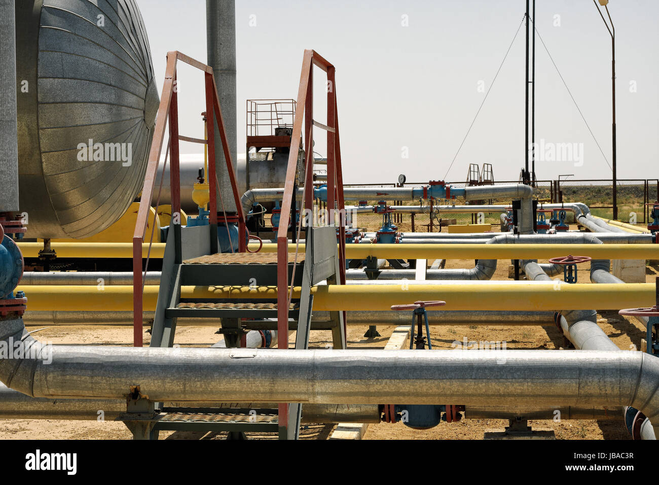 Pipelines tubes oil gas industry hi-res stock photography and images ...