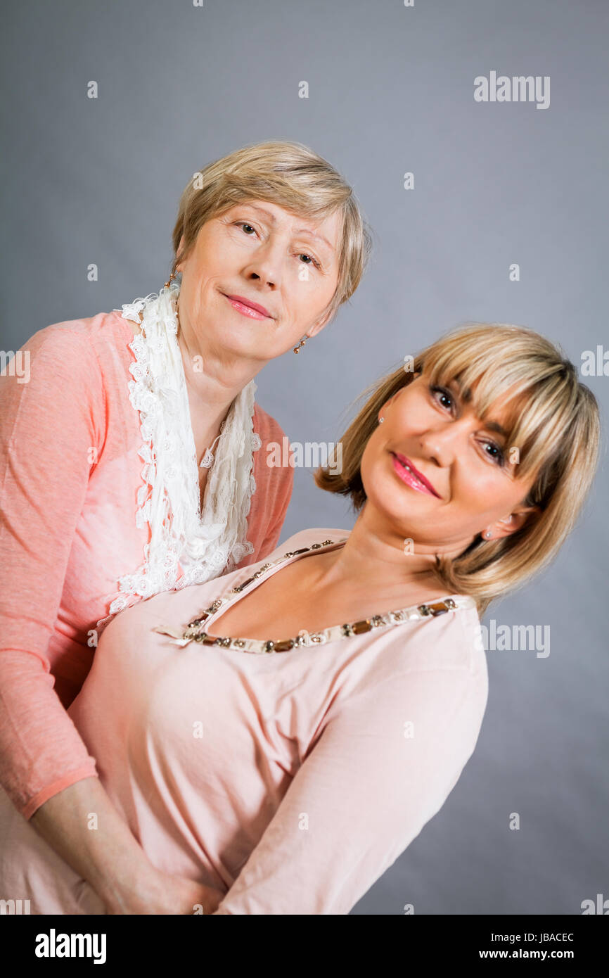 Zwei gluckliche menschen hi-res stock photography and images - Alamy