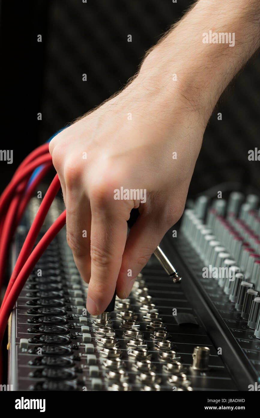 Vertical connecting audio jack hi-res stock photography and images - Alamy