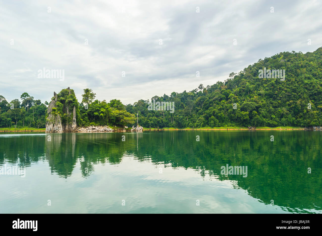 Kenyir lake hi-res stock photography and images - Alamy