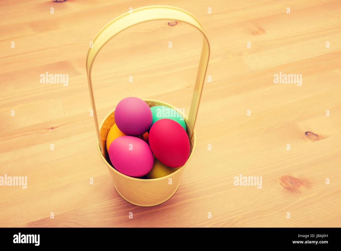 Red busket hi-res stock photography and images - Alamy