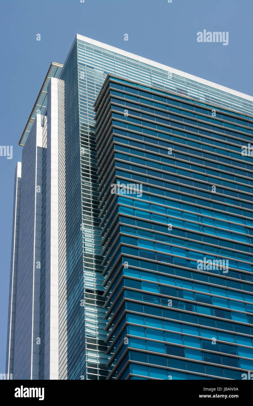 Skyscraper against a big blue sky Stock Photo - Alamy
