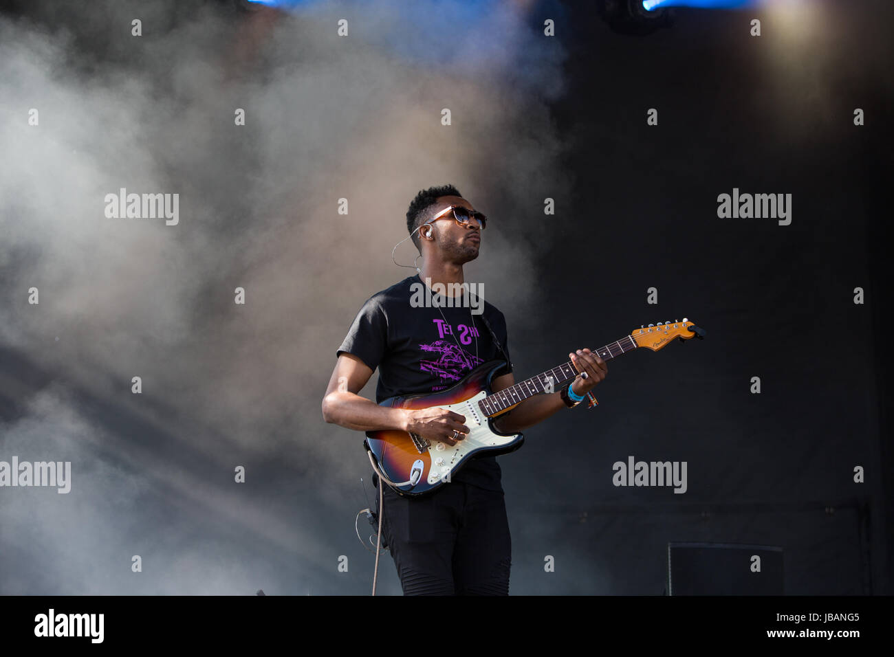 American R&B singer Tei Shi performs at the 2017 Field Trip Music ...