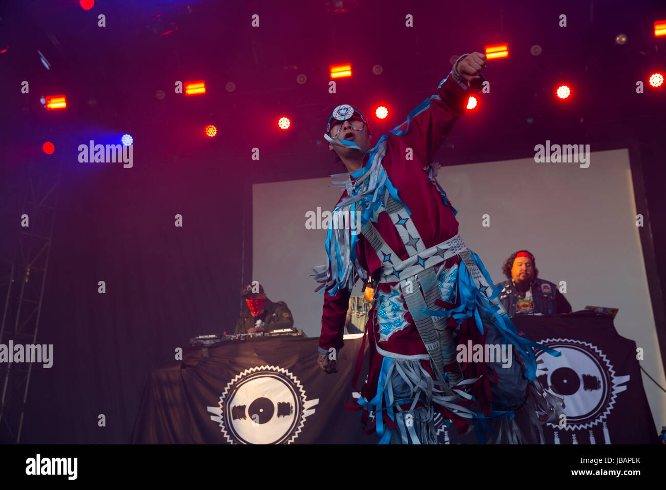 Indigenous concert hi-res stock photography and images - Alamy