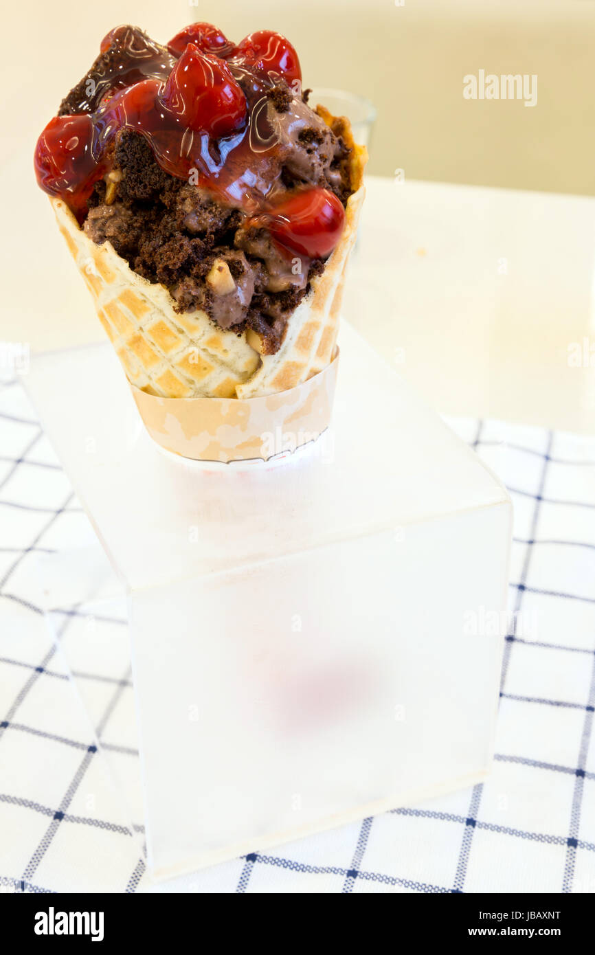 ice-cream sundae with waffle cone Stock Photo - Alamy