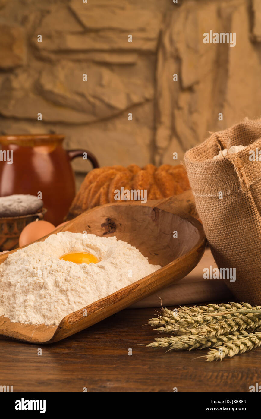 bake a cake Stock Photo - Alamy