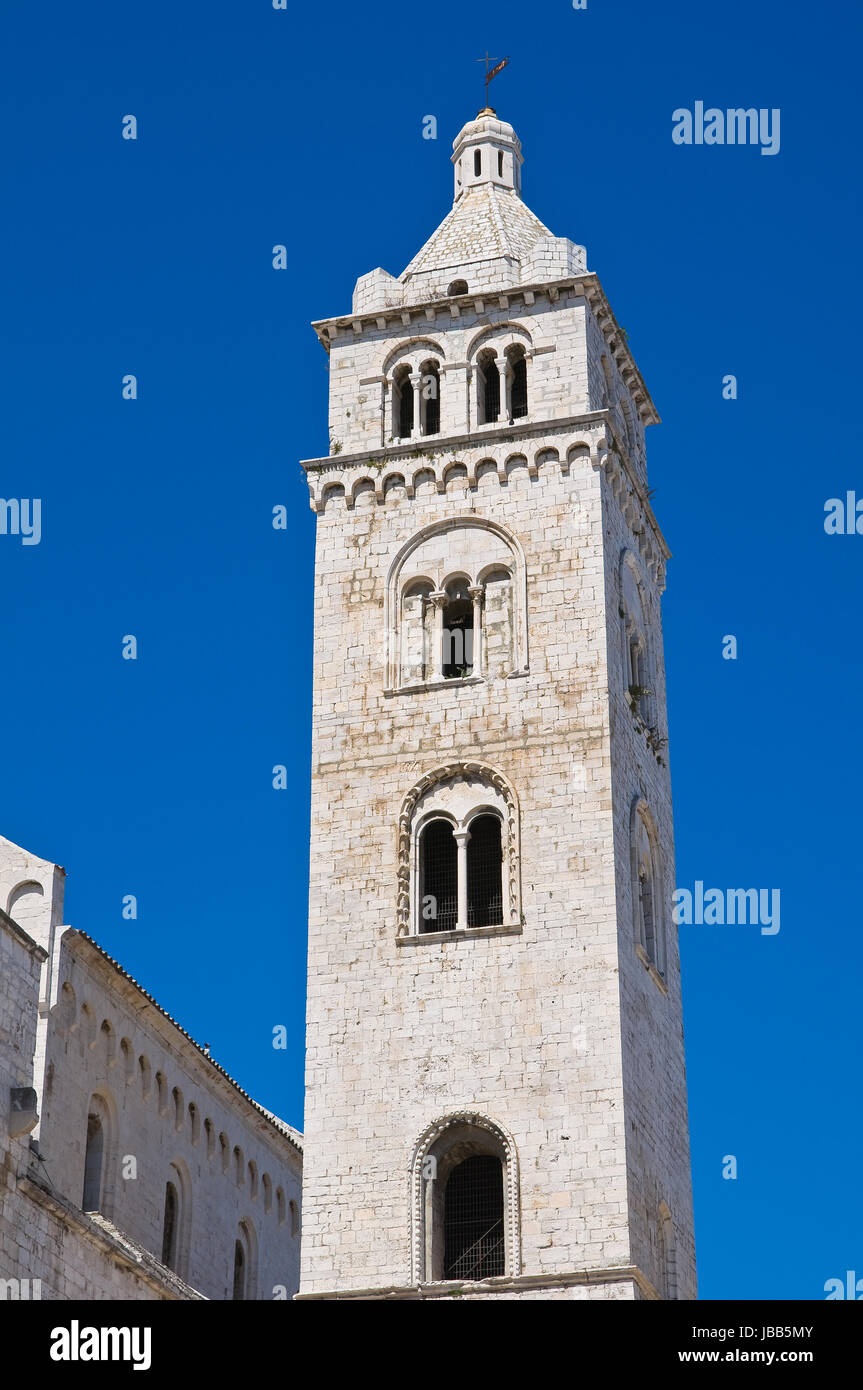 Barletta romanesque gothic architecture hi-res stock photography and ...