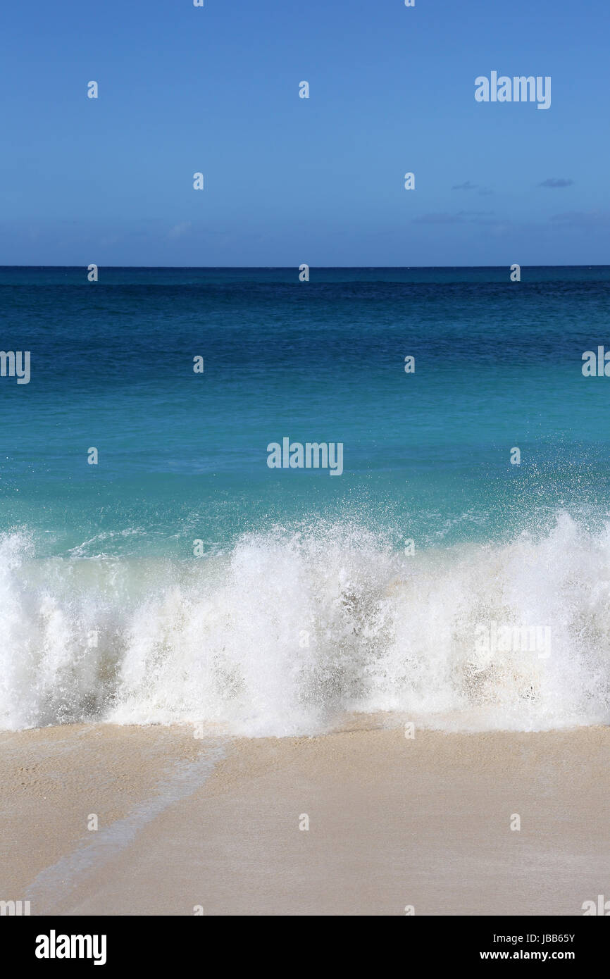 Sandstrand und blauer himmel hi-res stock photography and images - Alamy