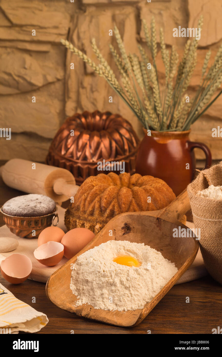 bake a cake Stock Photo - Alamy