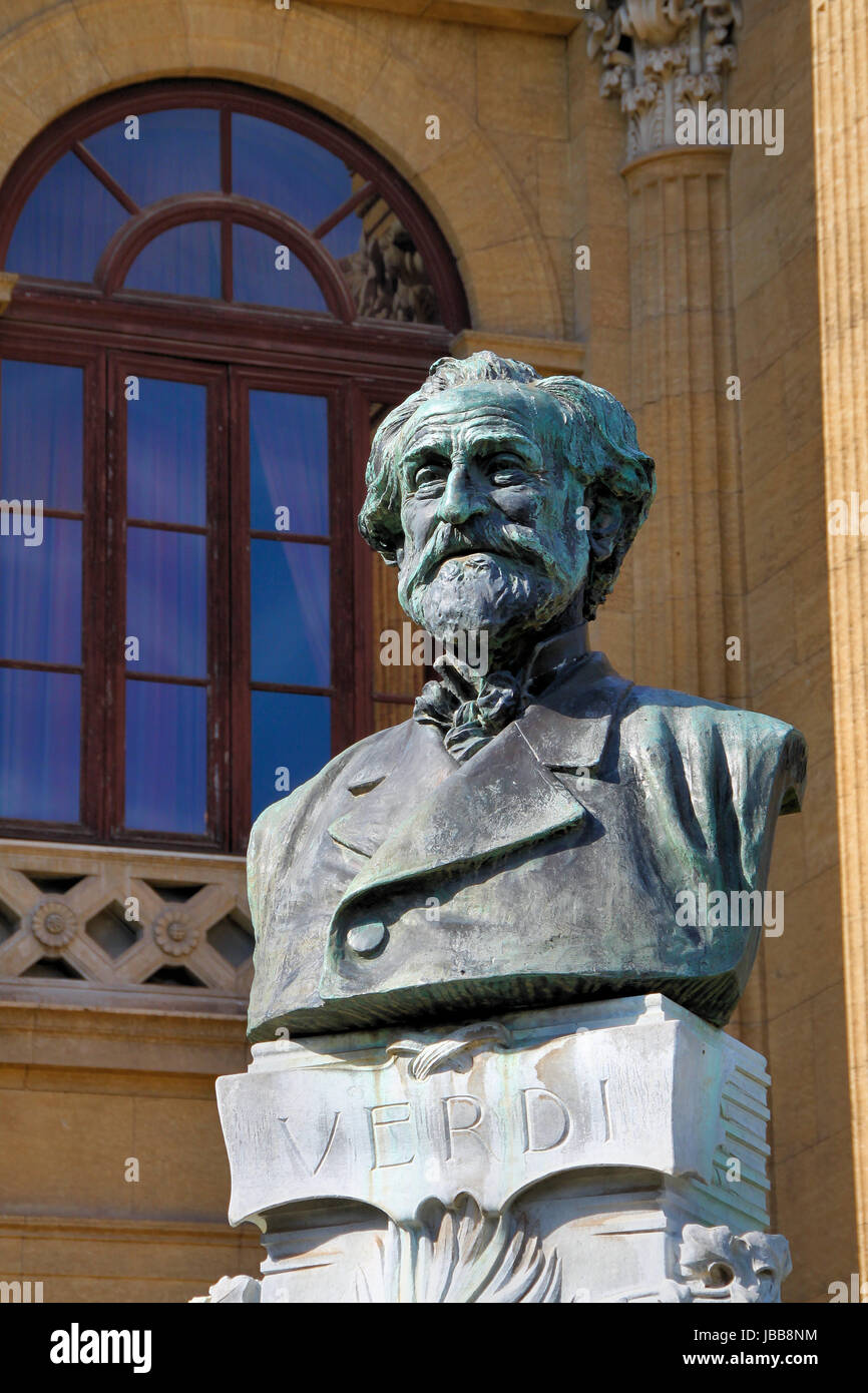 Verdi bust hi-res stock photography and images - Alamy