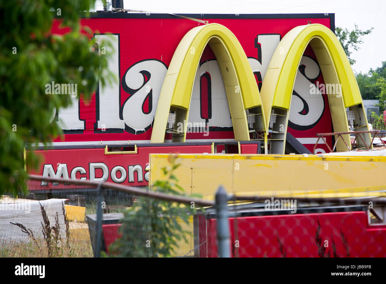 Mcdonald Fast Food Logo Can You Recognize These Brand Logos? | Warped