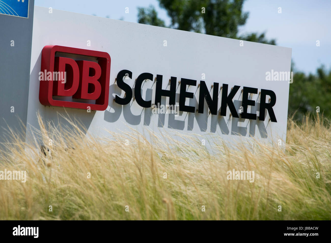 Db schenker sign hi-res stock photography and images - Alamy