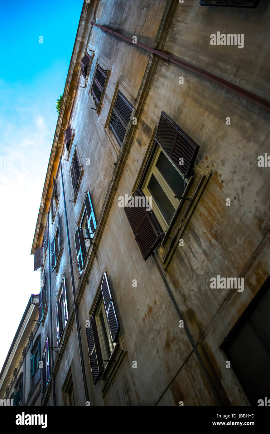 Old building wall hi-res stock photography and images - Alamy