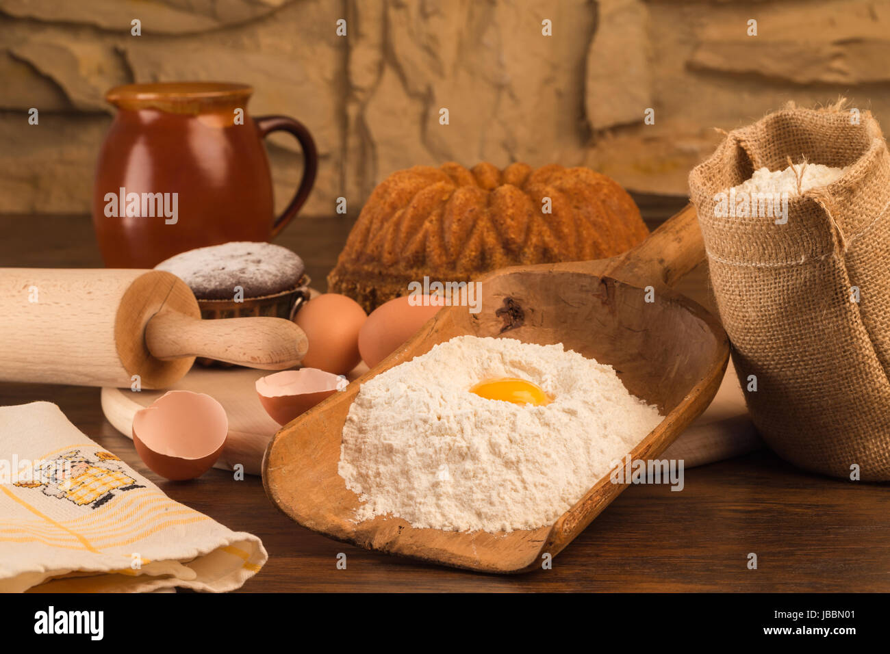 bake a cake Stock Photo - Alamy