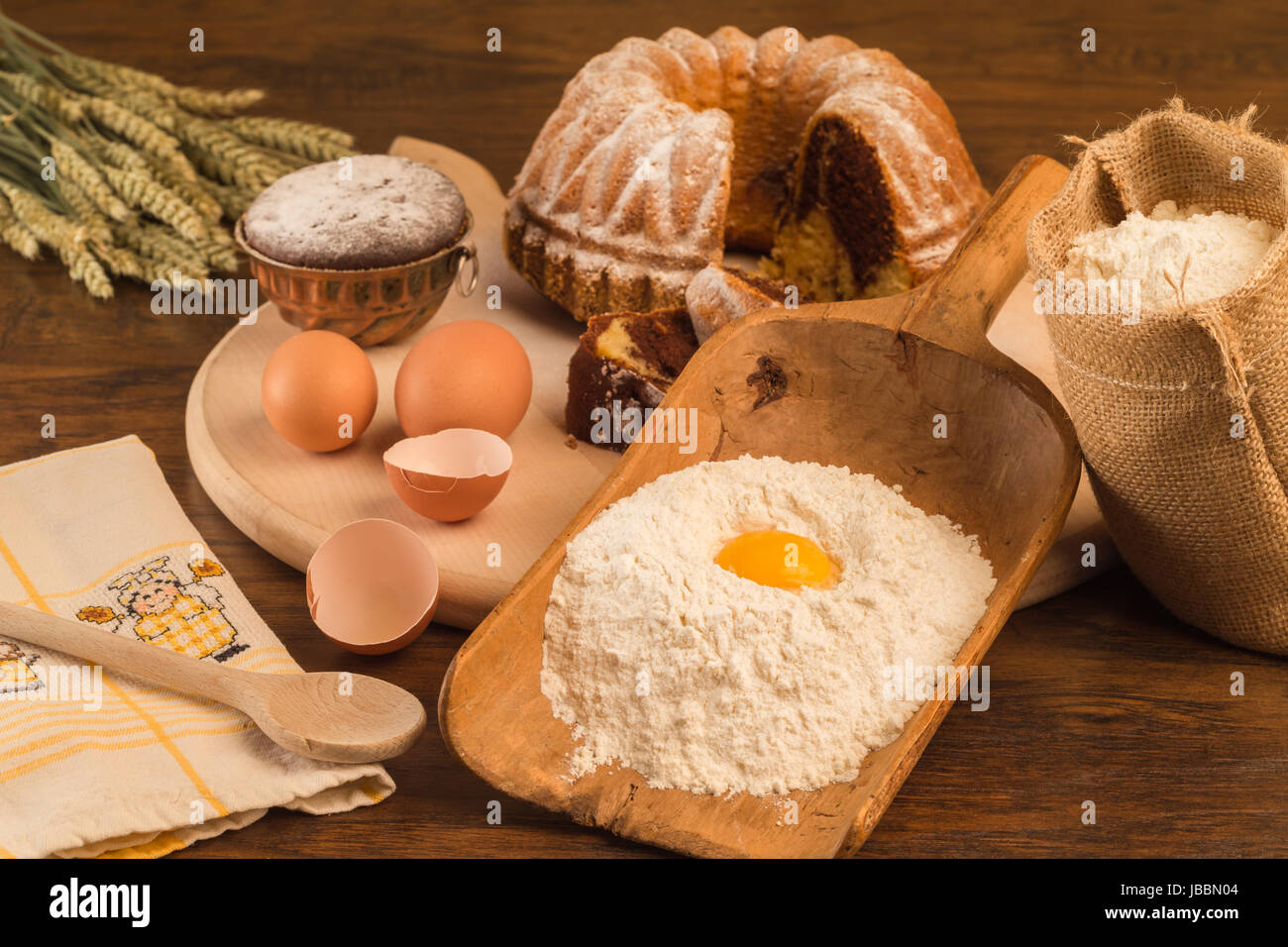 bake a cake Stock Photo - Alamy