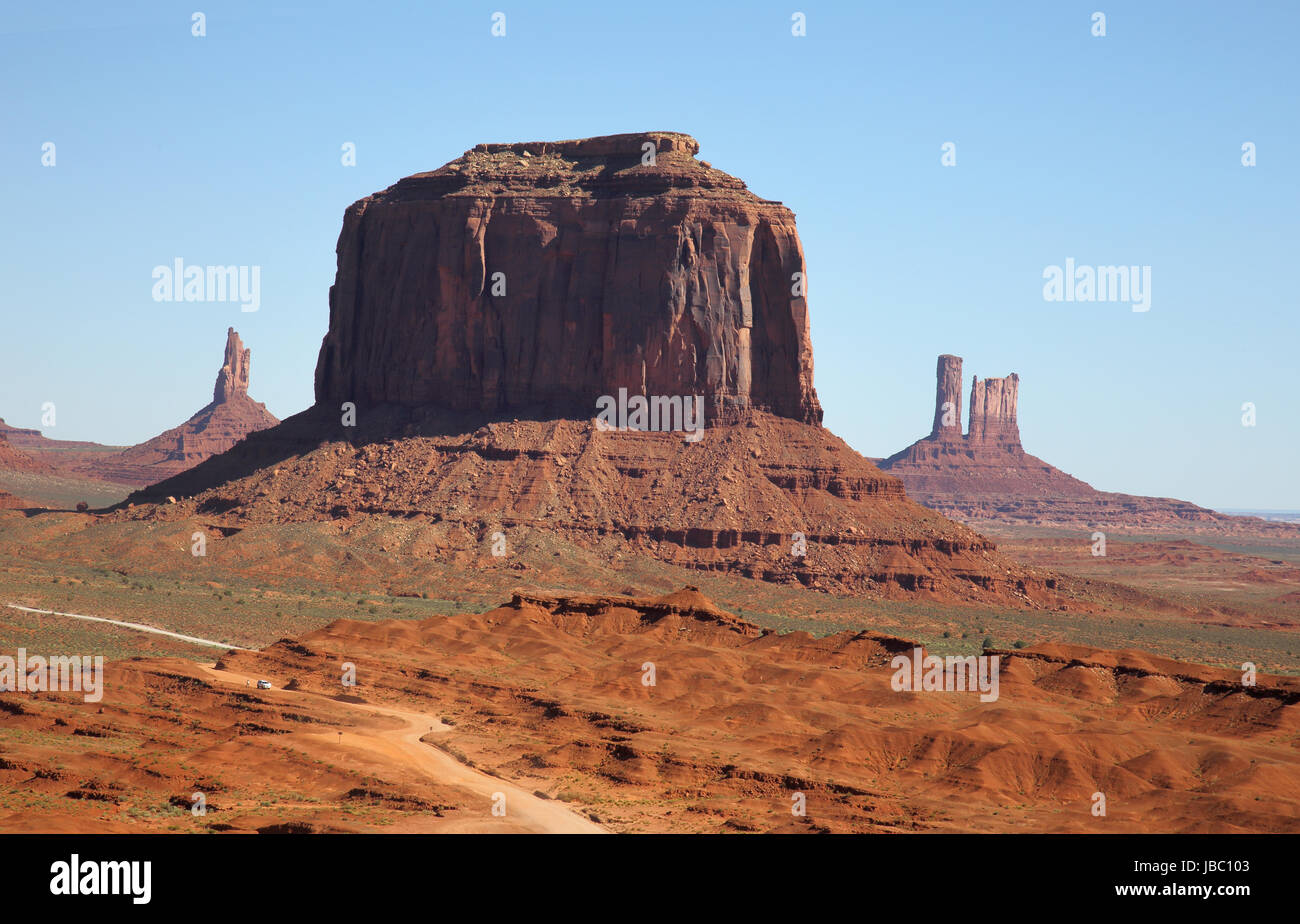 elephant butte in monument valley in the navajo tribal park arizona ...