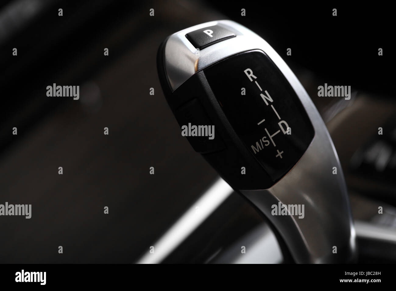 Gear numbers on shift stick hi-res stock photography and images - Alamy