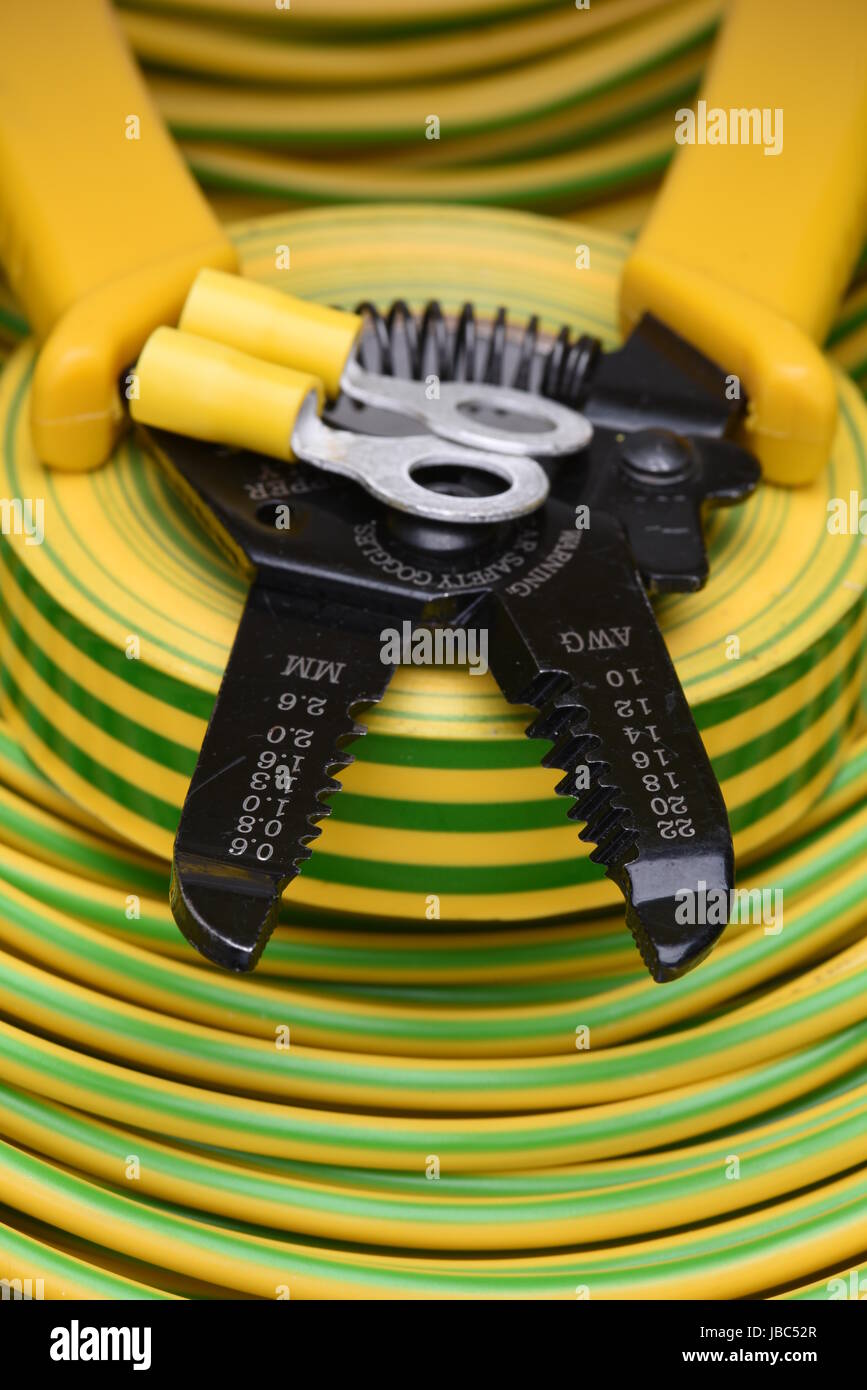 Spool of electric cable wire hi-res stock photography and images - Alamy