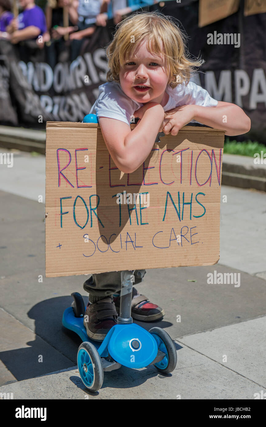 London whats on hi-res stock photography and images - Alamy