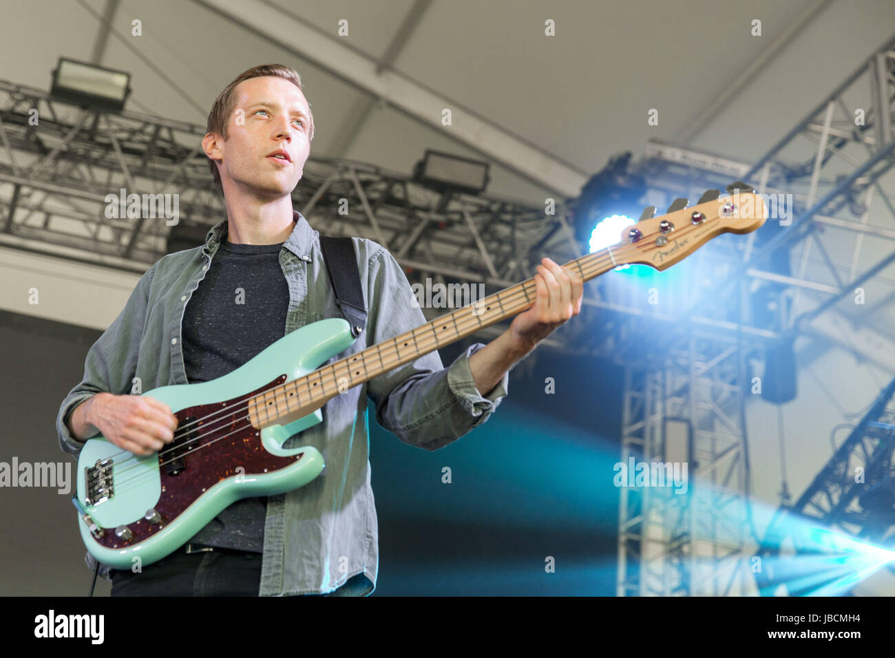 Car park music festival hi-res stock photography and images - Alamy