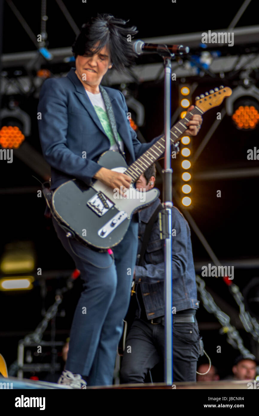 Isle of Wight, UK. 10th June, 2017. Texas rocking the main stage at The ...