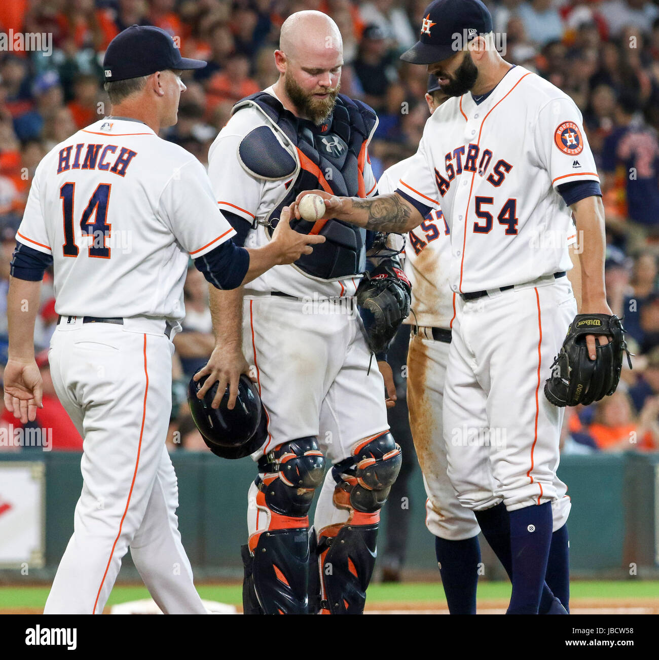 Houston, TX, USA. 10th June, 2017. Houston Astros starting pitcher Mike ...