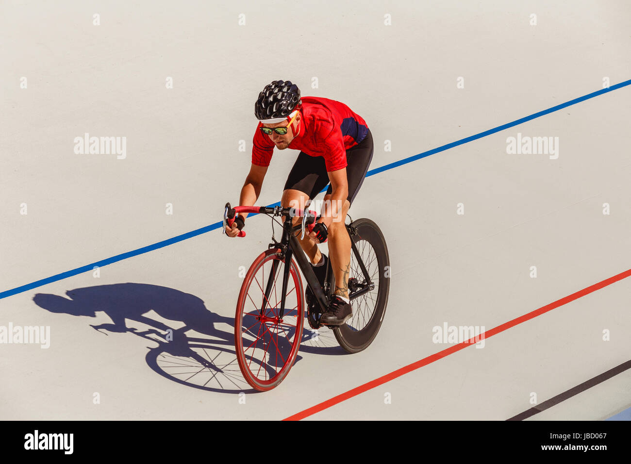 Professional track cyclist hi-res stock photography and images - Alamy