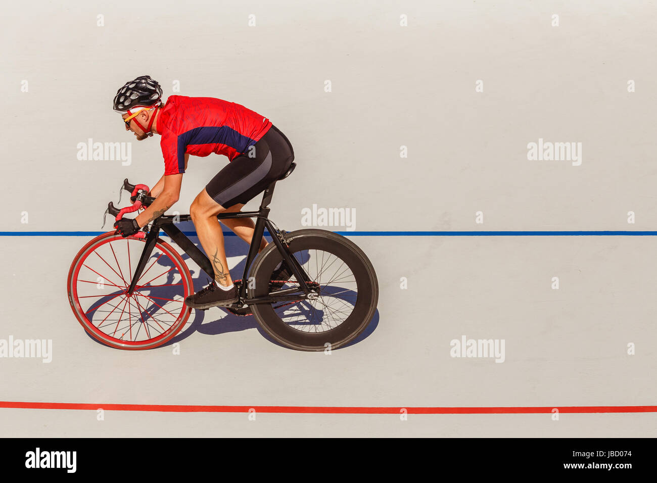 Racing cyclist hi-res stock photography and images - Alamy