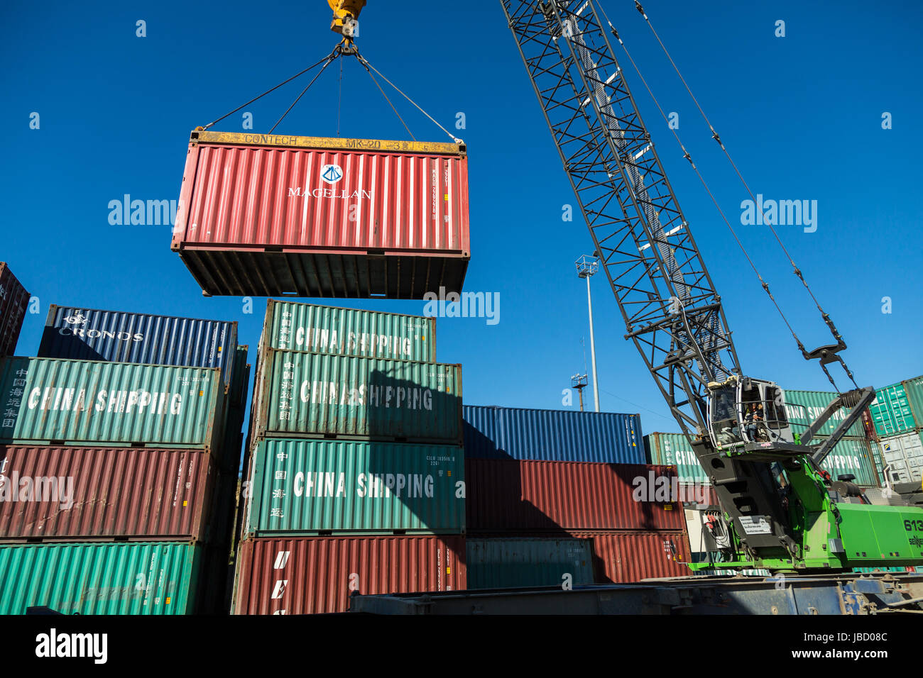 Loading container crane port hi-res stock photography and images - Alamy