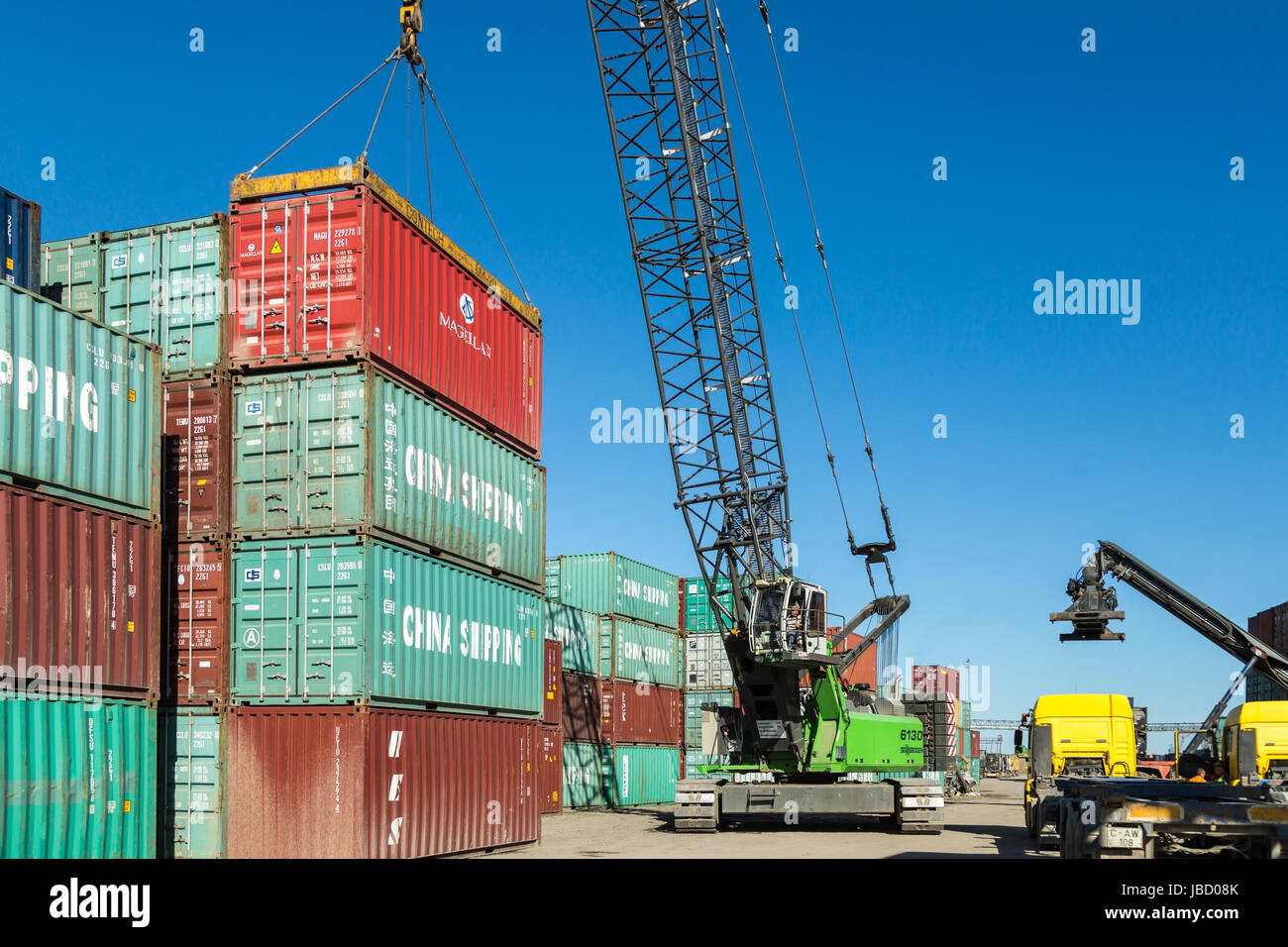 Moldova shipping hi-res stock photography and images - Alamy