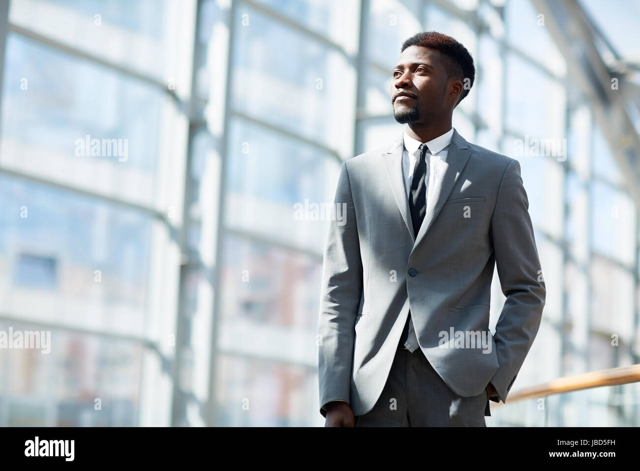 Serious man in suit and tie Stock Photo - Alamy