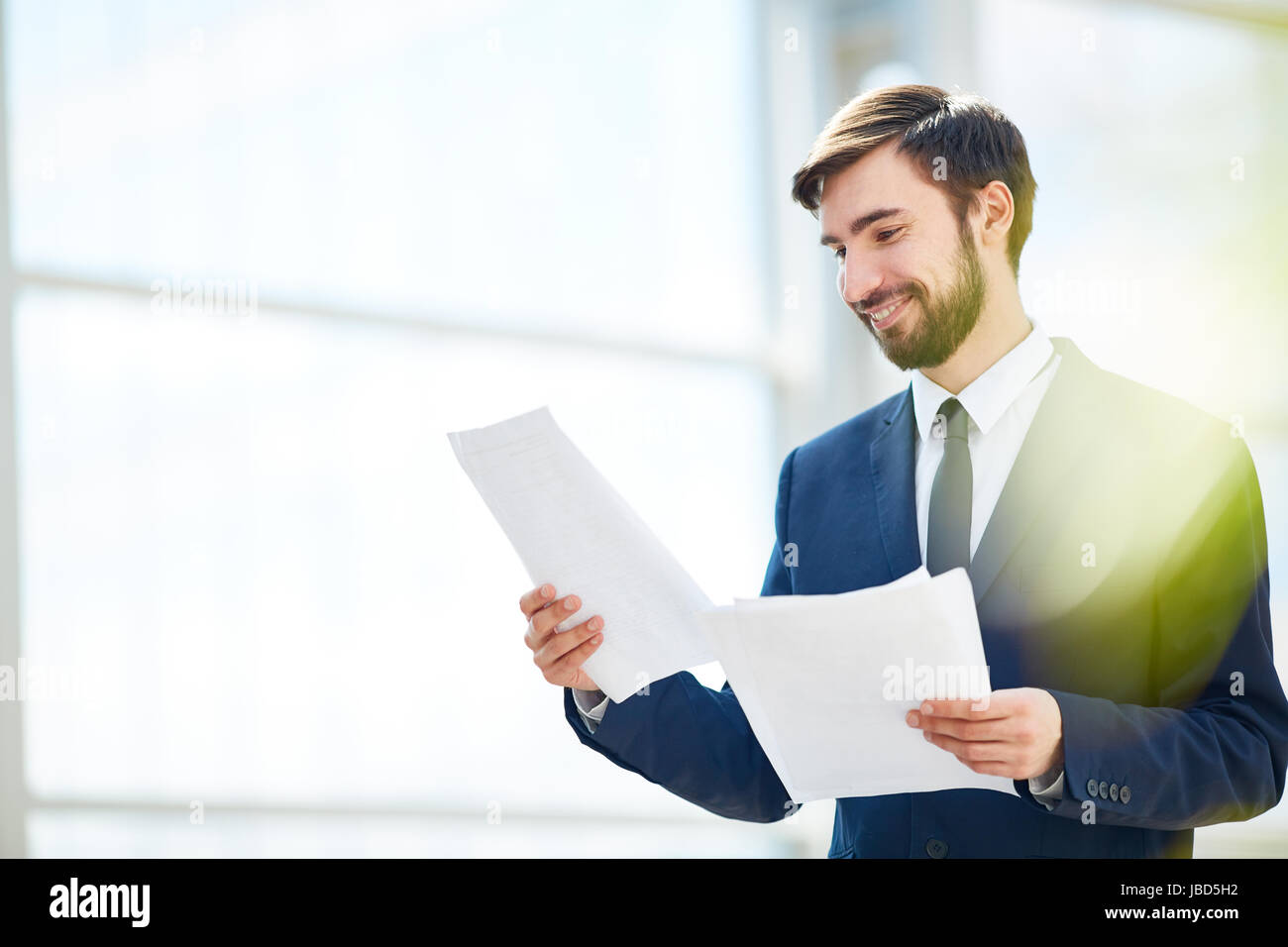 Reading ceo hi-res stock photography and images - Alamy