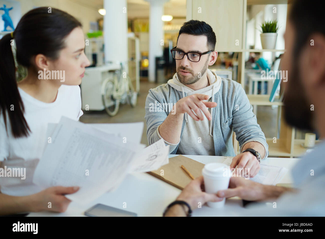 Giving instructions group hi-res stock photography and images - Alamy