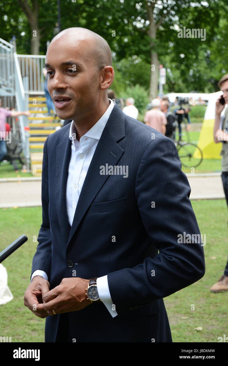 Smiling chuka hi-res stock photography and images - Alamy