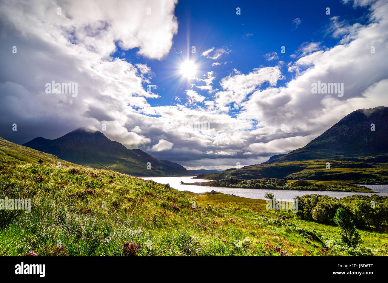 Suilven inverpolly mountains loch hi-res stock photography and images ...