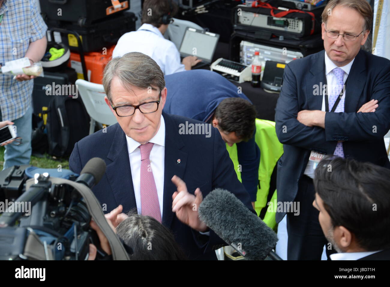 Michael Crick questions Lord Mandelson after the General Election 2017 ...