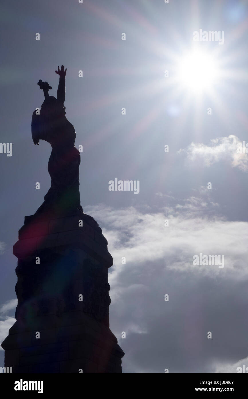 The memorial, commissioned by the War Memorial Committee and designed ...