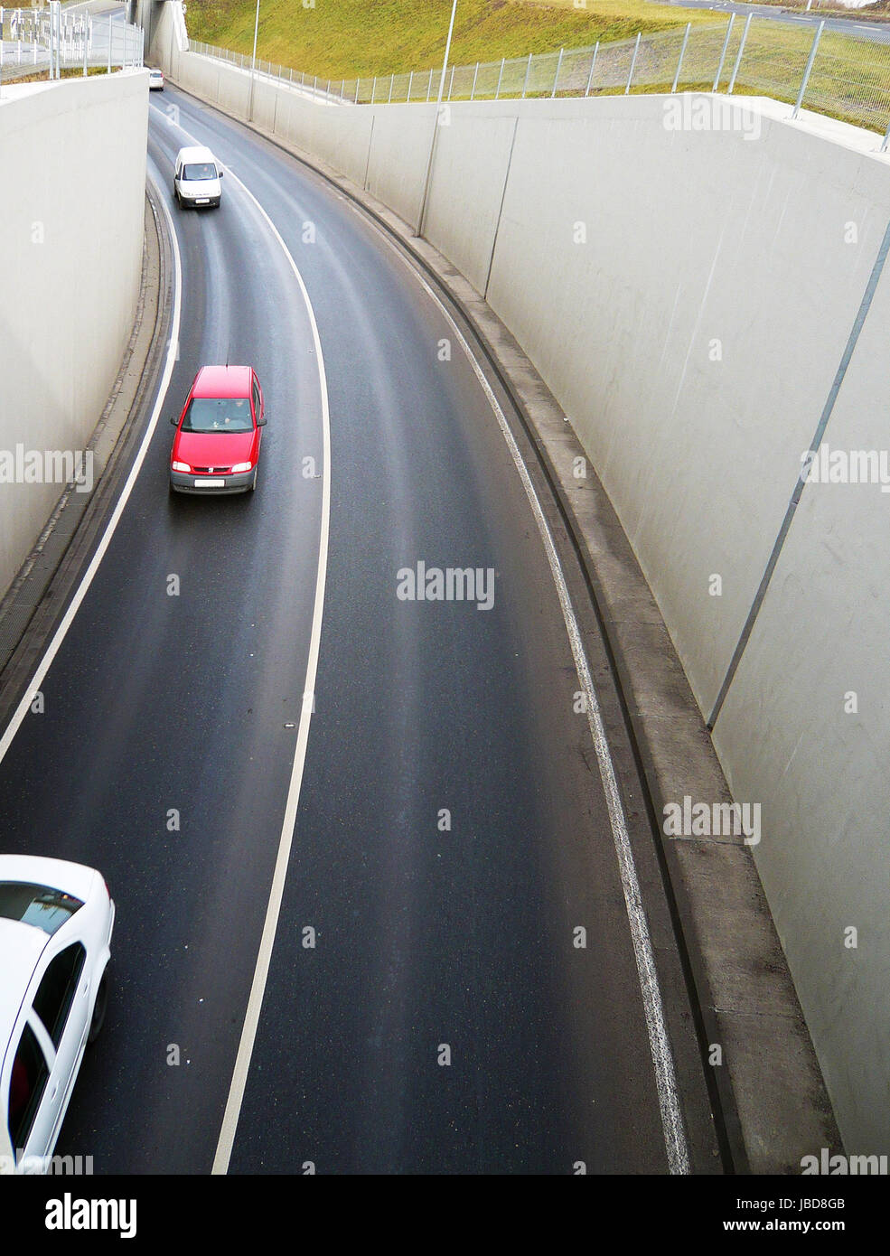 Twoway road hi-res stock photography and images - Alamy