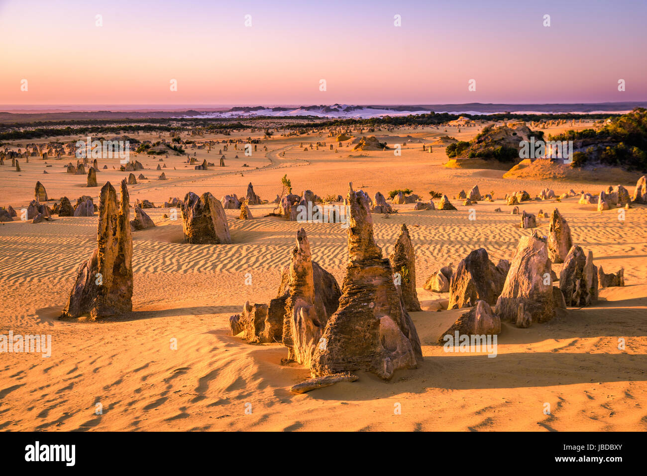 Sunset at Pinnacle Desert. Nambung National Park, Western Australia ...