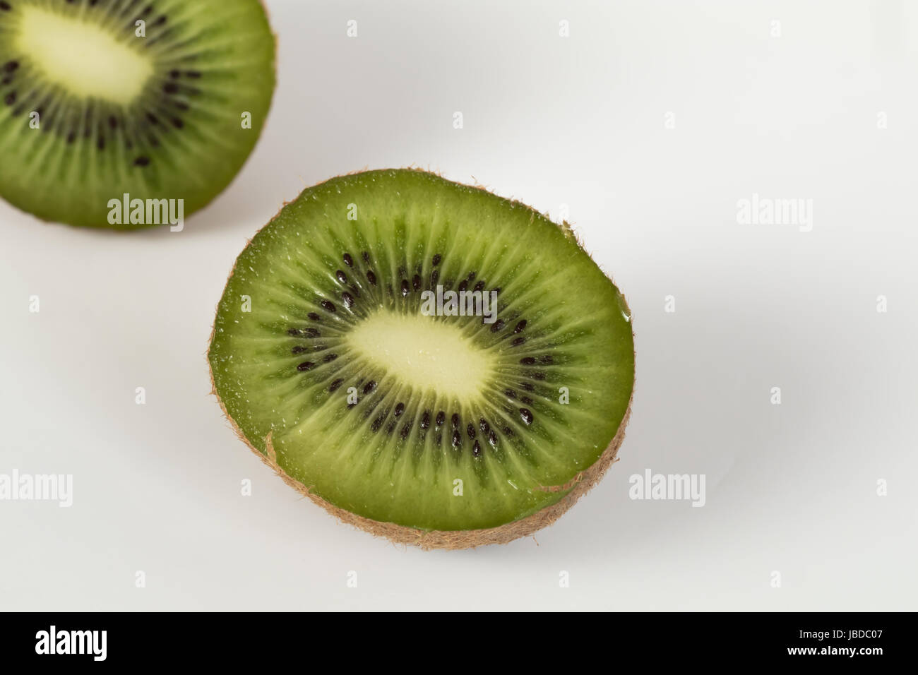 One half kiwi Stock Photo - Alamy