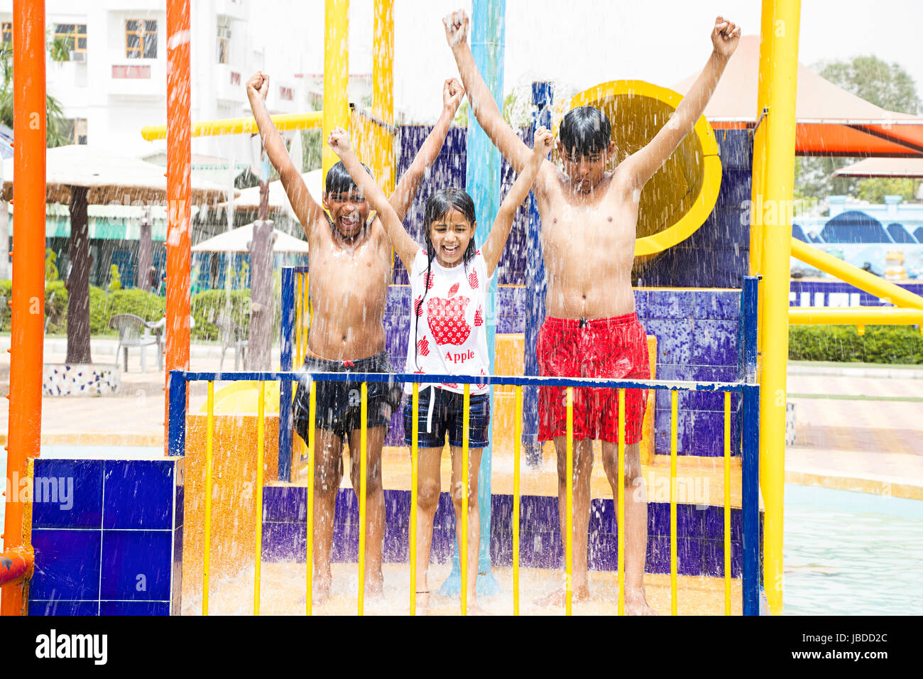 Kids swimming pool summer friends hi-res stock photography and images ...
