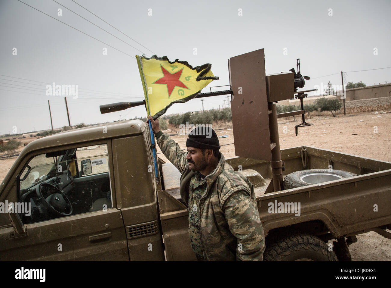 Rojava flag hi-res stock photography and images - Alamy