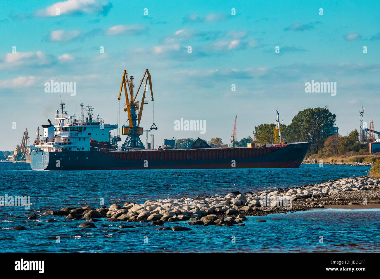 Bulk cargo general terminal port hi-res stock photography and images ...