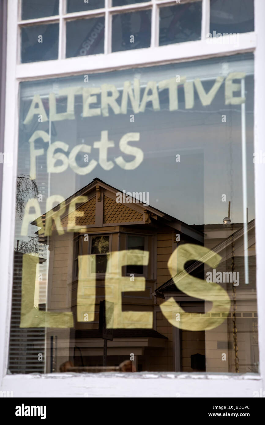 Alternative facts hi-res stock photography and images - Alamy