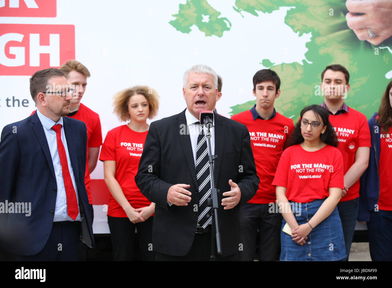 Labour MP Ian Lavery reveals new campaign poster for Labour’s General ...