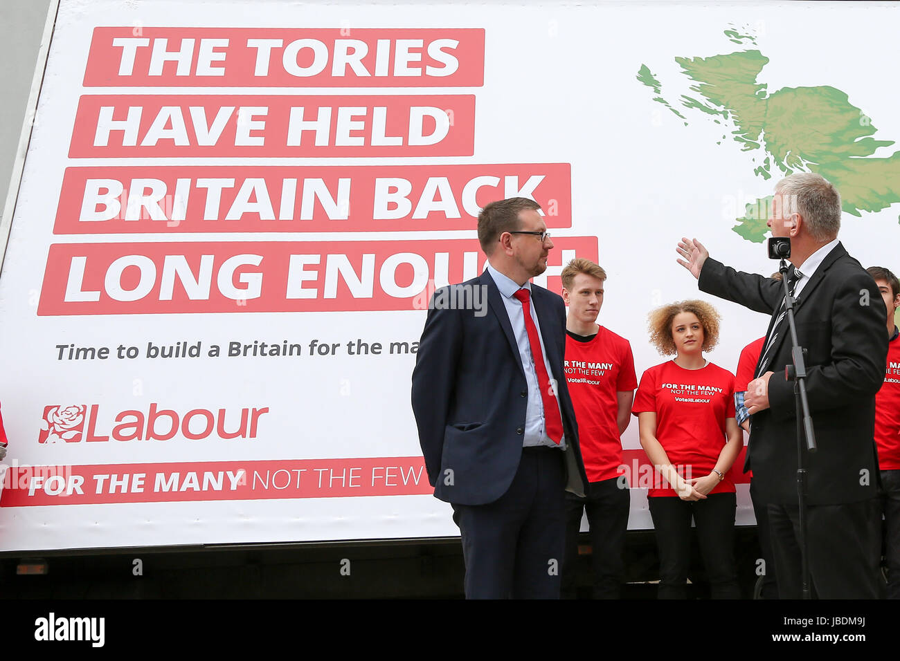 Labour MP Ian Lavery reveals new campaign poster for Labour’s General ...